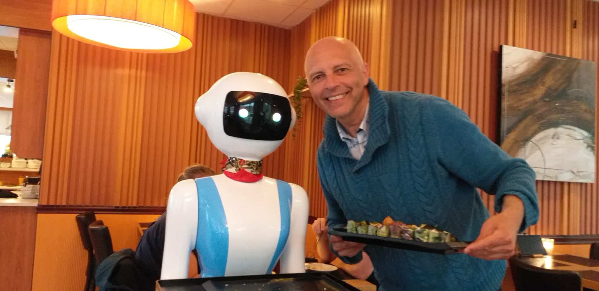 Robot VS Menselijke Bediening - Pantelco